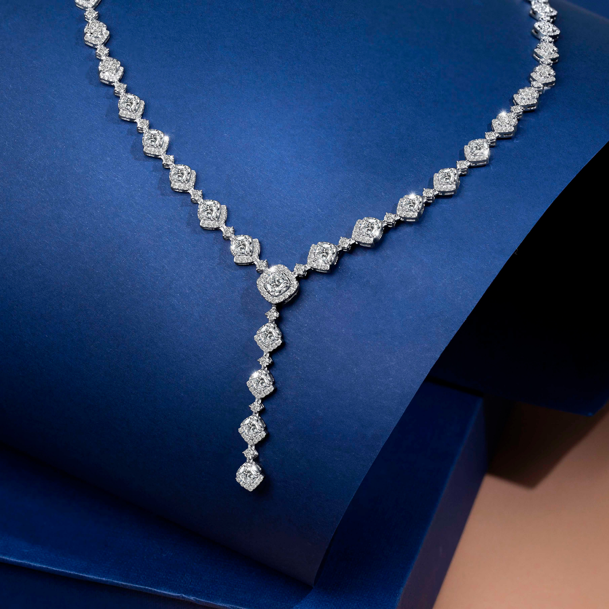 Centennial 90 Facets Diamond Necklace (Certificate: HRD) – Jubilee Diamond
