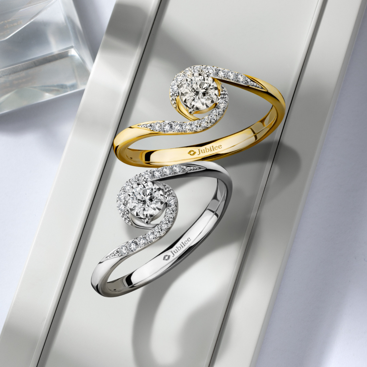 แหวนเพชร Embrace Sparkle Ring – Jubilee Diamond